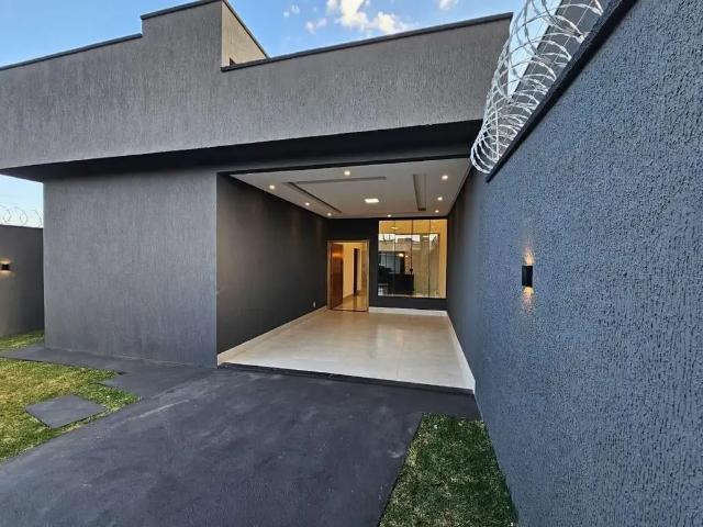Casa / Sobrado para Venda em Aparecida de Goiânia/GO Sítios Santa Luzia 3 Quartos