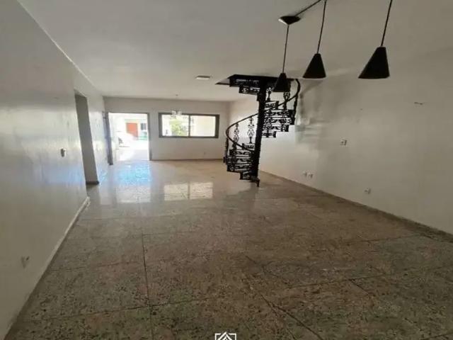 Casa / Sobrado para Venda em Aparecida de Goiânia/GO Sítios Santa Luzia 3 Quartos
