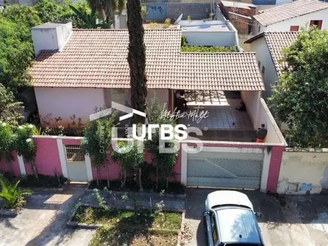 Casa / Sobrado para Venda em Aparecida de Goiânia/GO Vila Brasília 3 Quartos