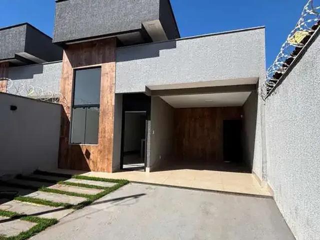 Casa / Sobrado para Venda em Aparecida de Goiânia/GO Vila São Jorge 3 Quartos