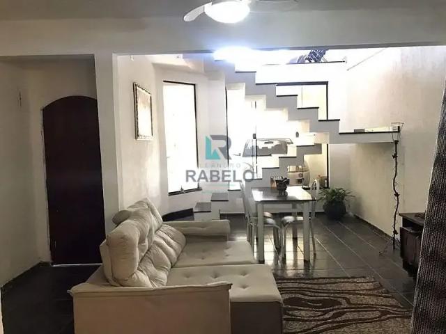 Casa / Sobrado para Venda em Aparecida/SP Itaguaçú 4 Quartos