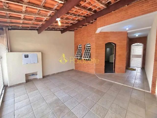 Casa / Sobrado para Venda em Aparecida/SP Itaguaçú 3 Quartos