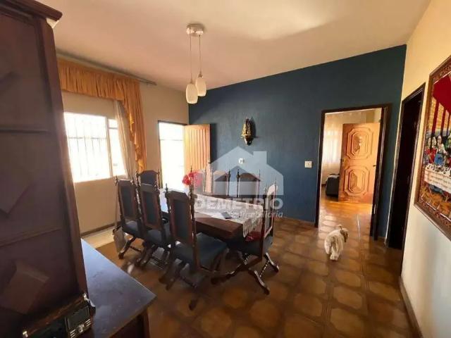Casa / Sobrado para Venda em Aparecida/SP Jardim Paraíba 3 Quartos