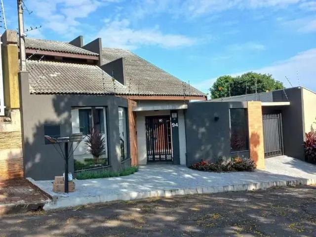 Casa / Sobrado para Venda em Apucarana/PR Vila Nossa Senhora da Aparecida 5 Quartos