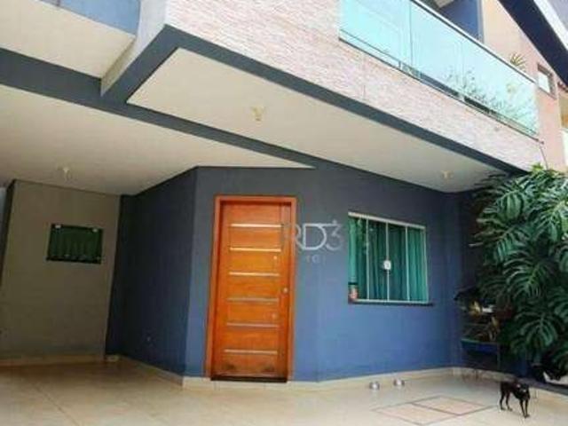 Casa / Sobrado para Venda em Apucarana/PR Vila São José Bassa 3 Quartos
