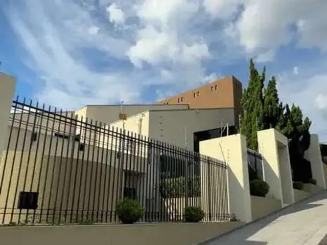 Casa / Sobrado para Venda em Apucarana/PR Jardim Albino Biachi 4 Quartos