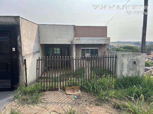 Casa / Sobrado para Venda em Apucarana/PR Residencial Interlagos 2 Quartos