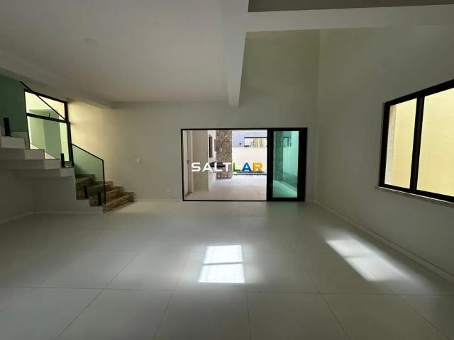 Casa / Sobrado para Venda em Aquiraz/CE Camará 3 Quartos
