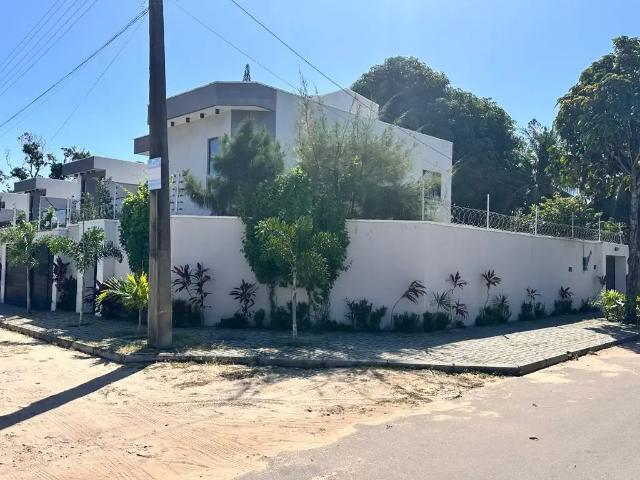 Casa / Sobrado para Venda em Aquiraz/CE Centro 2 Quartos