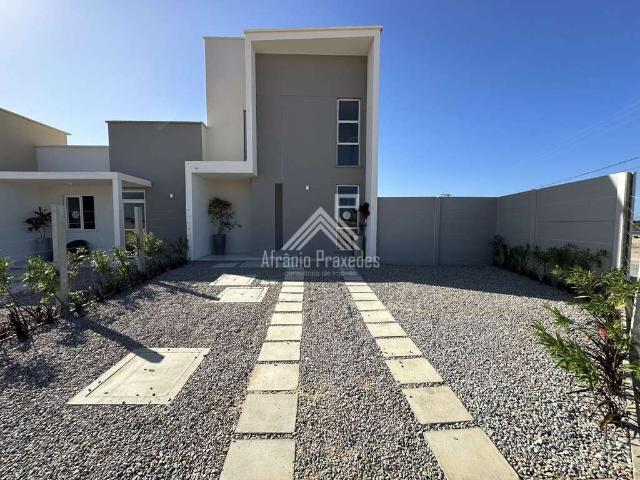 Casa / Sobrado para Venda em Aquiraz/CE Centro 3 Quartos