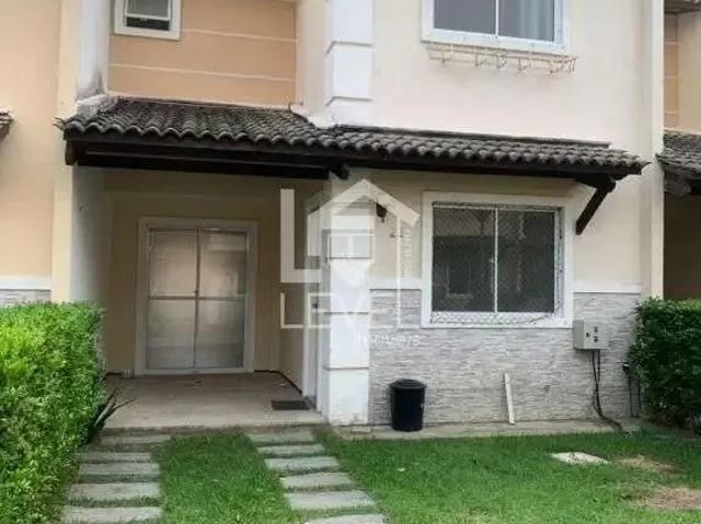 Casa / Sobrado para Venda em Aquiraz/CE Centro 3 Quartos