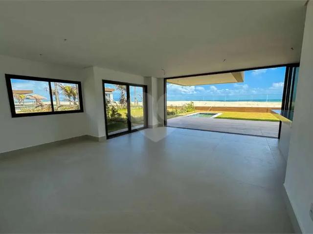 Casa / Sobrado para Venda em Aquiraz/CE Centro 6 Quartos