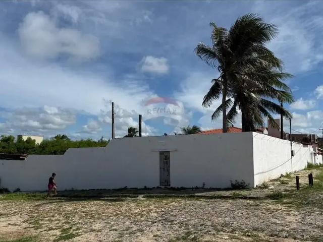 Casa / Sobrado para Venda em Aquiraz/CE Centro 6 Quartos