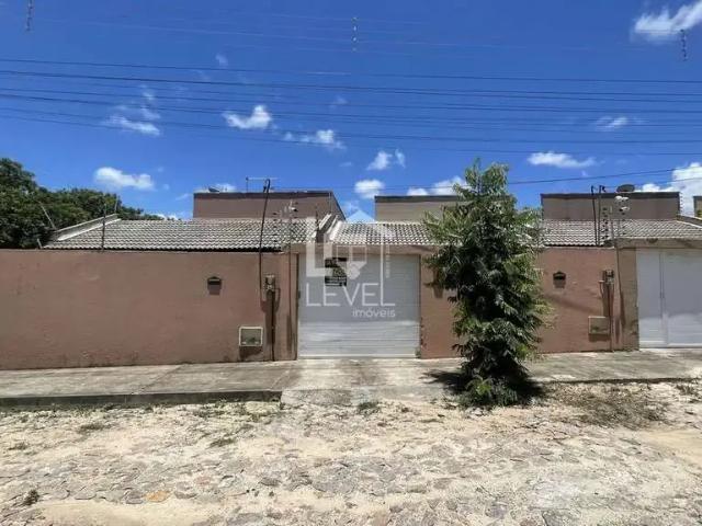 Casa / Sobrado para Venda em Aquiraz/CE Divineia 2 Quartos
