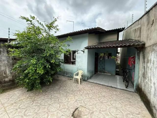 Casa / Sobrado para Venda em Aquiraz/CE Parques das Flores 3 Quartos