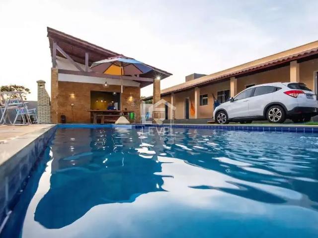 Casa / Sobrado para Venda em Aquiraz/CE Prainha 4 Quartos