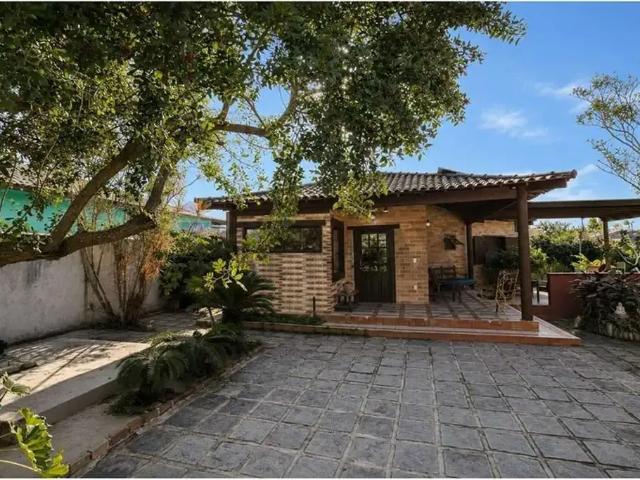 Casa / Sobrado para Venda em Armação dos Búzios/RJ Caravelas 4 Quartos