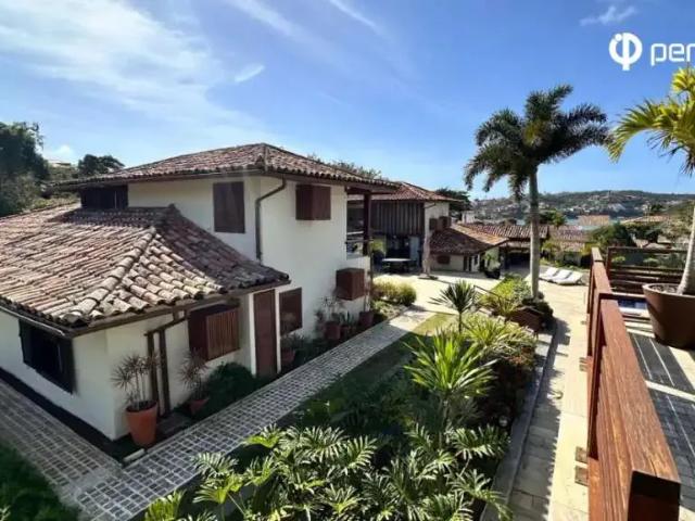 Casa / Sobrado para Venda em Armação dos Búzios/RJ Ferradura 6 Quartos