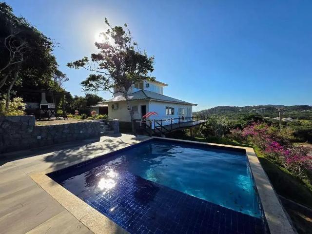 Casa / Sobrado para Venda em Armação dos Búzios/RJ Forno 5 Quartos
