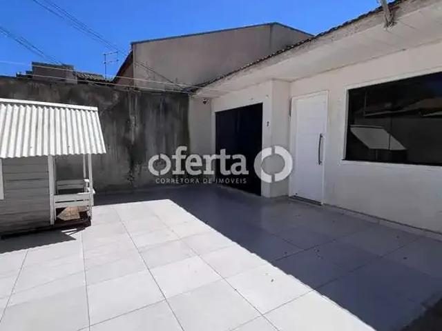 Casa / Sobrado para Venda em Araucária/PR Cachoeira 4 Quartos