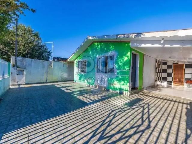 Casa / Sobrado para Venda em Araucária/PR Costeira 4 Quartos