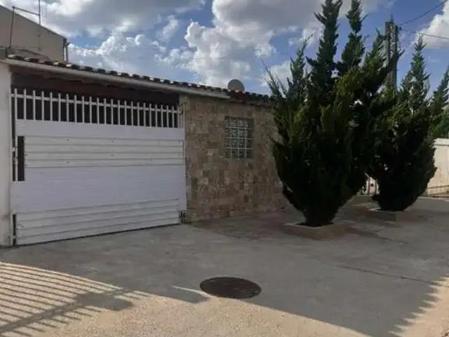 Casa / Sobrado para Venda em Araucária/PR Costeira 2 Quartos