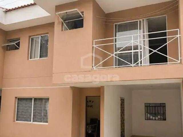 Casa / Sobrado para Venda em Araucária/PR Costeira 2 Quartos