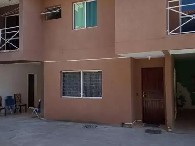 Casa / Sobrado para Venda em Araucária/PR Costeira 3 Quartos