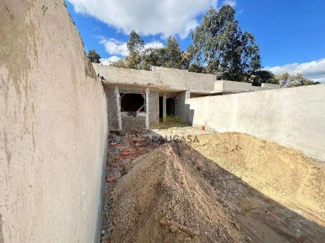 Casa / Sobrado para Venda em Araucária/PR Costeira 3 Quartos