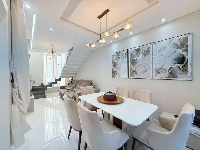 Casa / Sobrado para Venda em Araucária/PR Costeira 3 Quartos