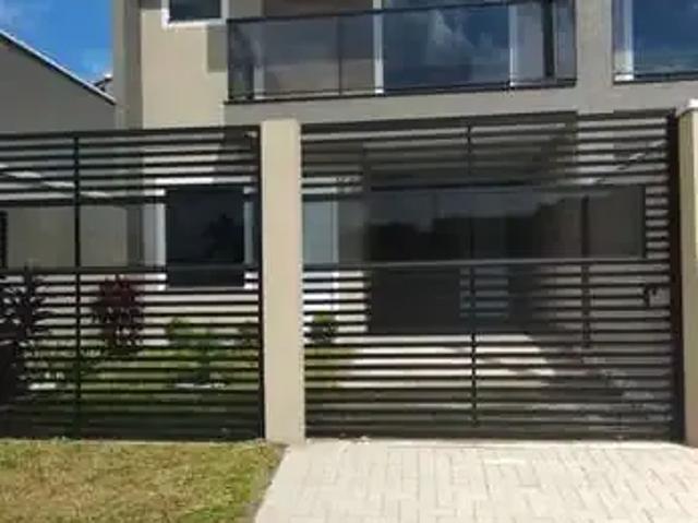 Casa / Sobrado para Venda em Araucária/PR Fazenda Velha 3 Quartos