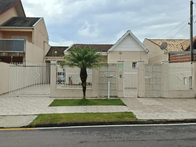 Casa / Sobrado para Venda em Araucária/PR Iguaçu 3 Quartos