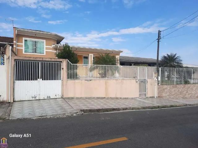 Casa / Sobrado para Venda em Araucária/PR Iguaçu 3 Quartos
