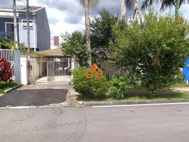 Casa / Sobrado para Venda em Araucária/PR Iguaçu 5 Quartos
