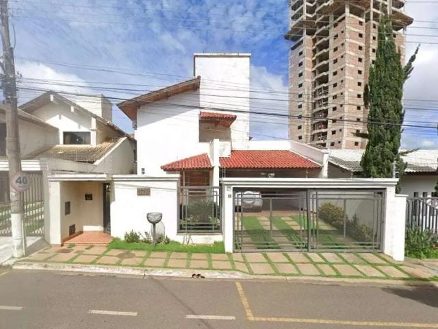 Casa / Sobrado para Venda em Araxá/MG Arasol