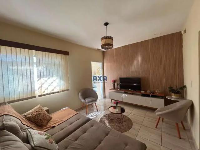 Casa / Sobrado para Venda em Araxá/MG Centro 4 Quartos
