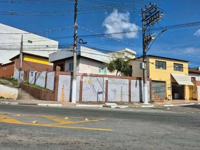 Casa / Sobrado para Venda em Araçariguama/SP Centro 3 Quartos
