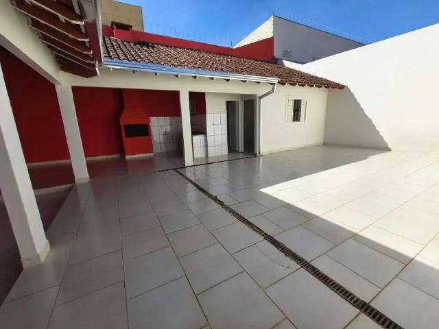 Casa / Sobrado para Venda em Araçatuba/SP Umuarama 4 Quartos