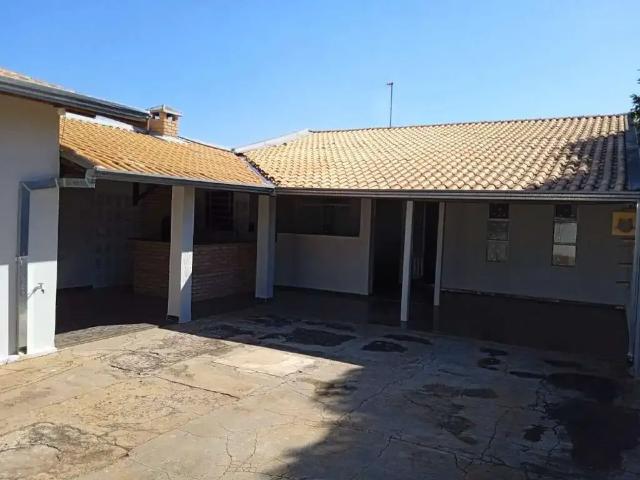 Casa / Sobrado para Venda em Araçatuba/SP Umuarama 3 Quartos