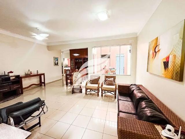 Casa / Sobrado para Venda em Araçatuba/SP Vila Mendonça 3 Quartos