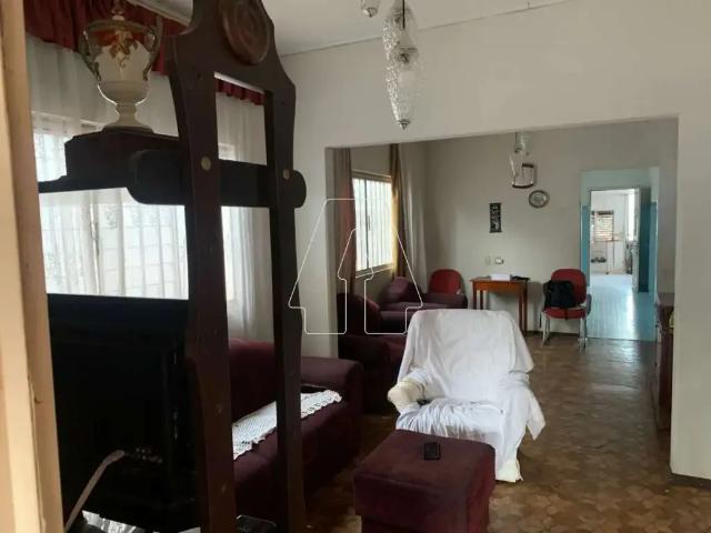 Casa / Sobrado para Venda em Araçatuba/SP Vila Mendonça 4 Quartos