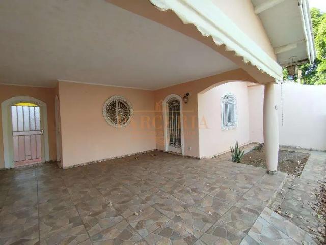 Casa / Sobrado para Venda em Araçatuba/SP Vila São Paulo 3 Quartos