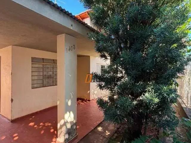 Casa / Sobrado para Venda em Araçatuba/SP Bairro das Bandeiras 3 Quartos
