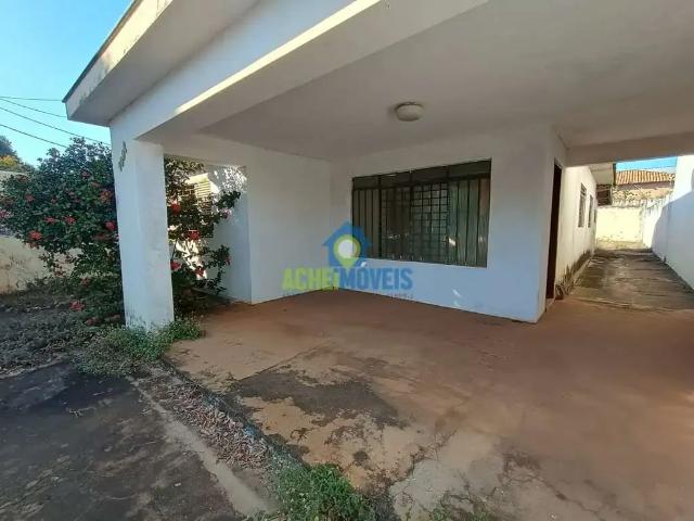 Casa / Sobrado para Venda em Araçatuba/SP Bairro das Bandeiras 3 Quartos