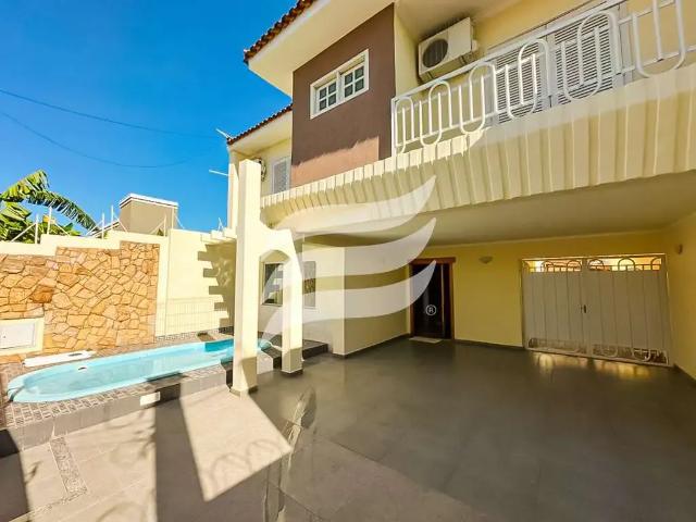 Casa / Sobrado para Venda em Araçatuba/SP Boa Vista 4 Quartos