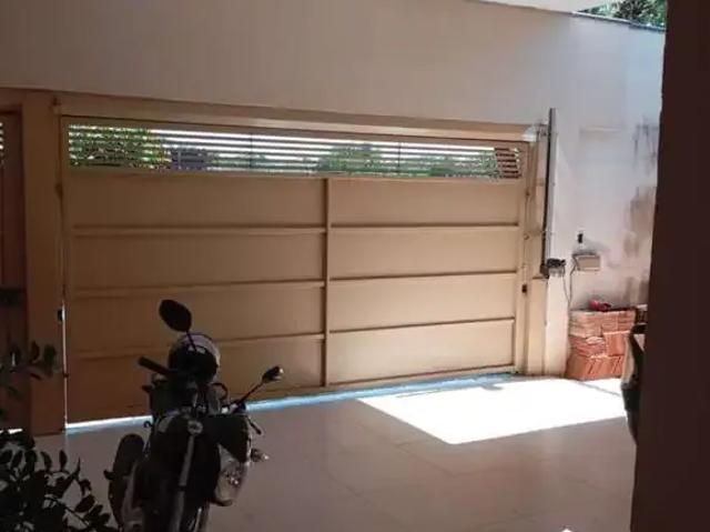 Casa / Sobrado para Venda em Araçatuba/SP Esplanada 3 Quartos