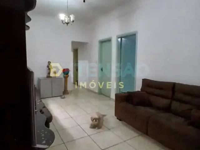 Casa / Sobrado para Venda em Araçatuba/SP Higienópolis 4 Quartos