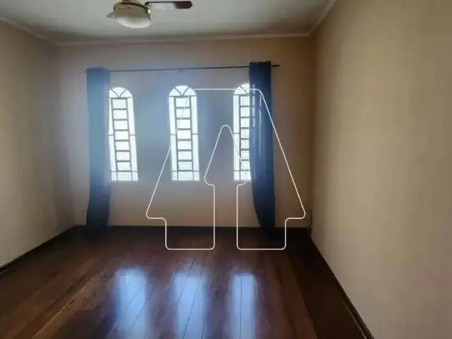 Casa / Sobrado para Venda em Araçatuba/SP Icaray 3 Quartos