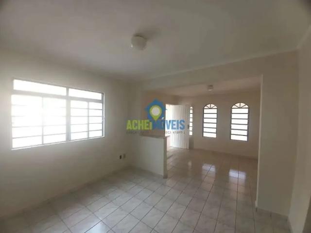 Casa / Sobrado para Venda em Araçatuba/SP Jardim América 3 Quartos