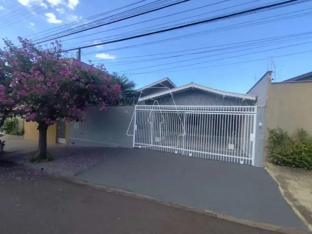 Casa / Sobrado para Venda em Araçatuba/SP Jardim Sumaré 3 Quartos